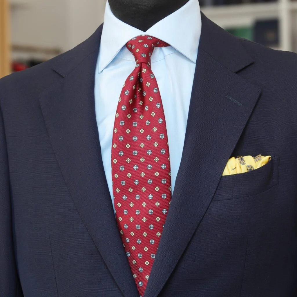 10 Stylish Navy Blue Suit, Shirt And Tie Combinations - The Noble Dandy