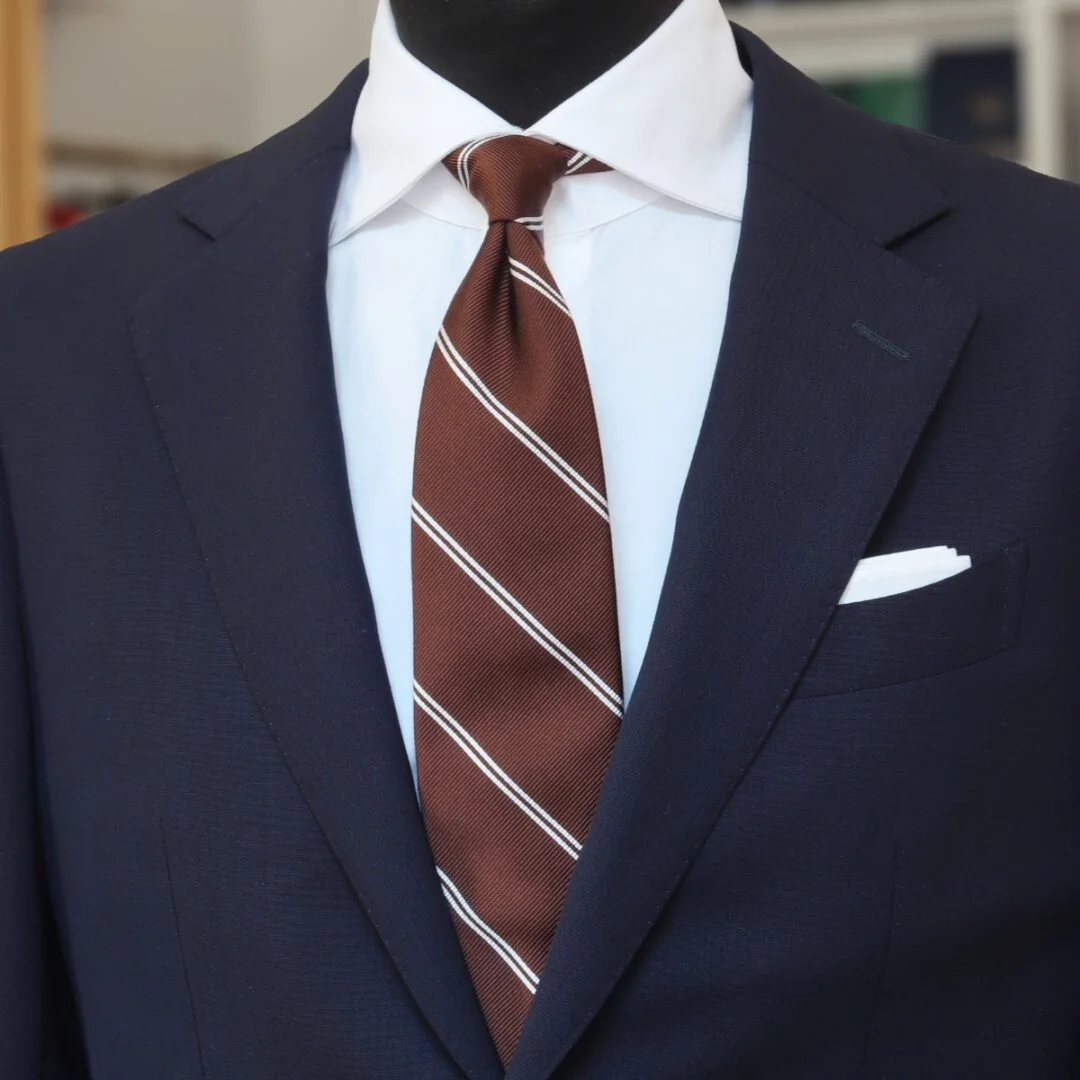 10 Stylish Navy Blue Suit, Shirt And Tie Combinations - The Noble Dandy